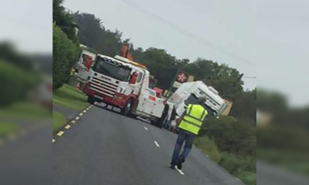Main road blocked as lorry crashes into ditch near border – Armagh I