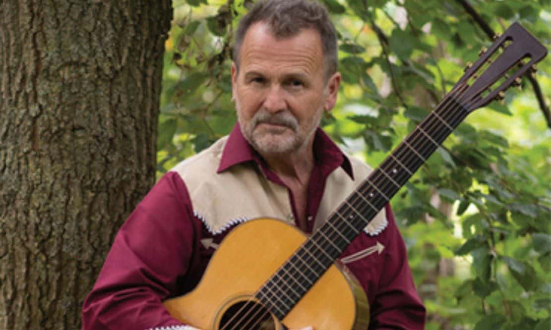 ‘Formidable talent’ Martin Simpson brings his strings to Market Place ...